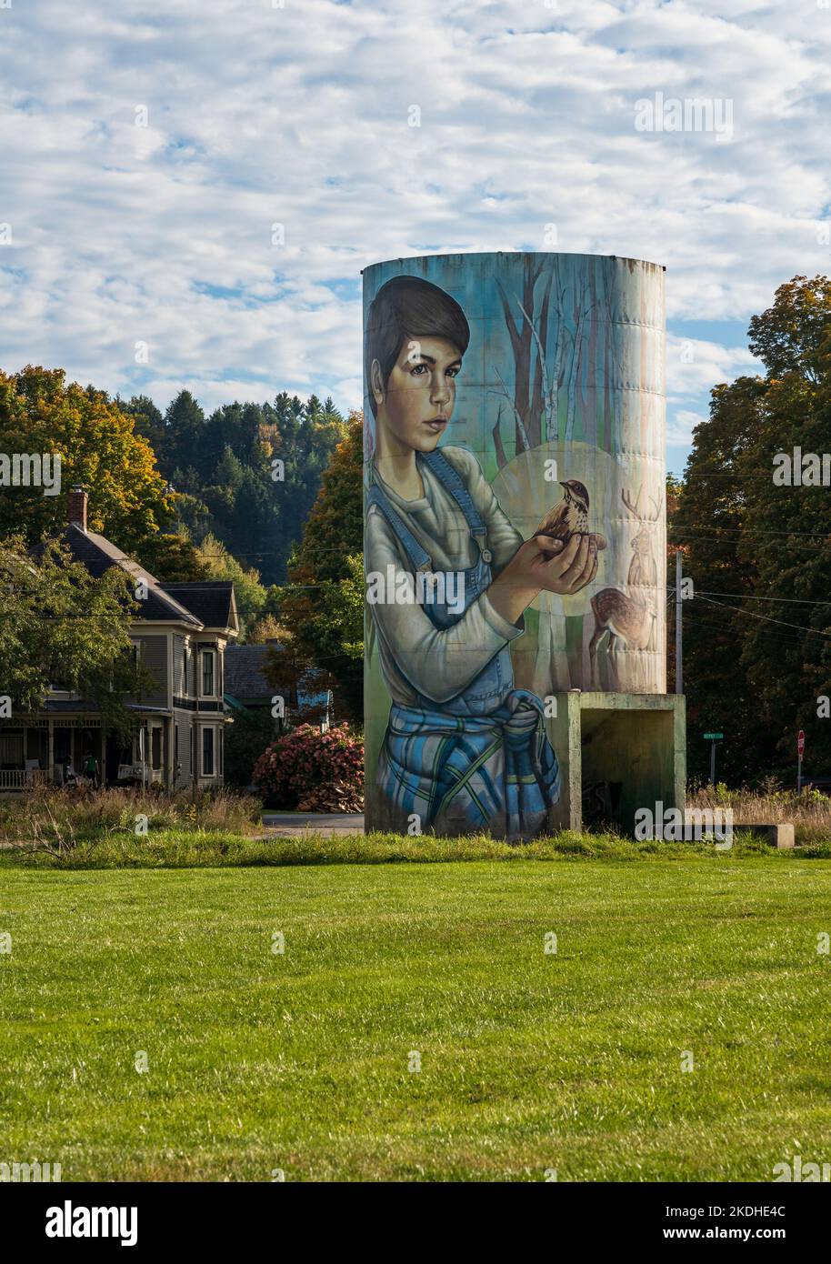 Jefferson, VT - 1 October 2022: Mural by Sarah Rutherford on concrete ...