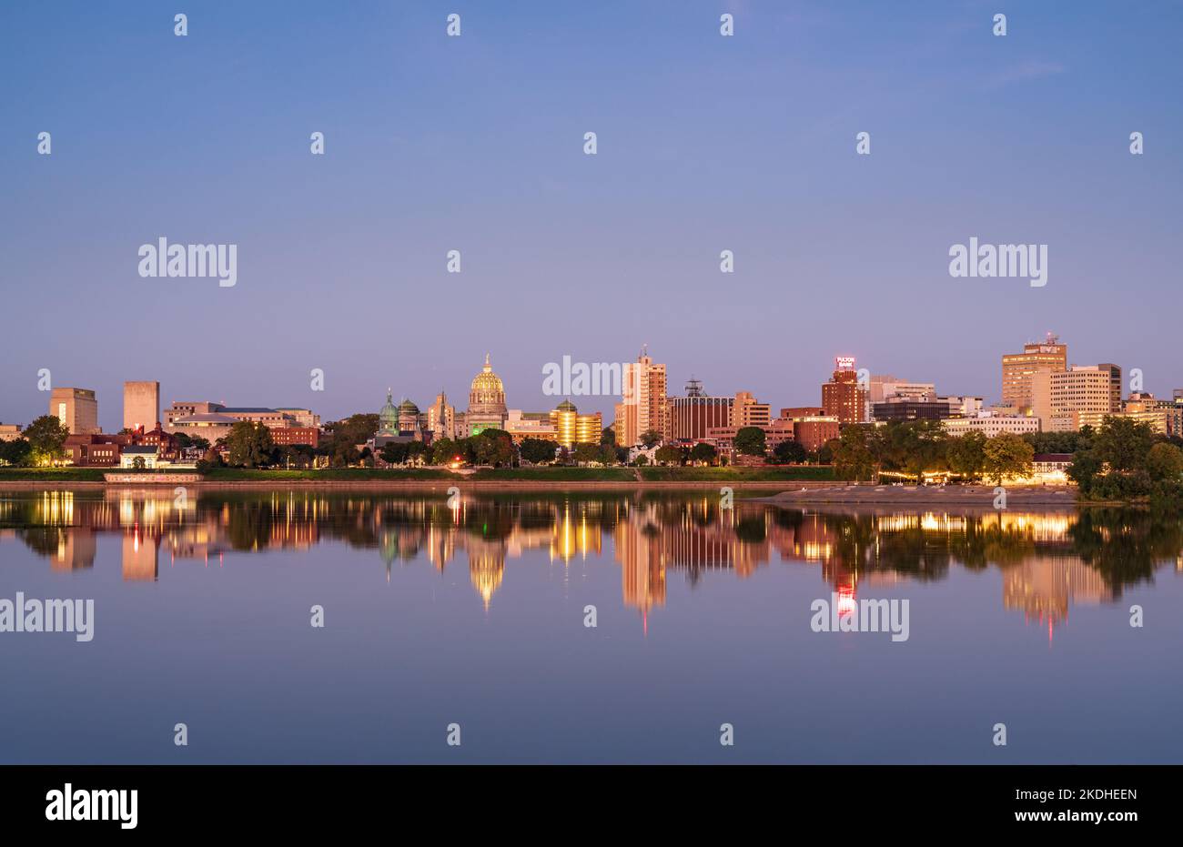 City skyline night harrisburg pennsylvania hi-res stock photography and ...