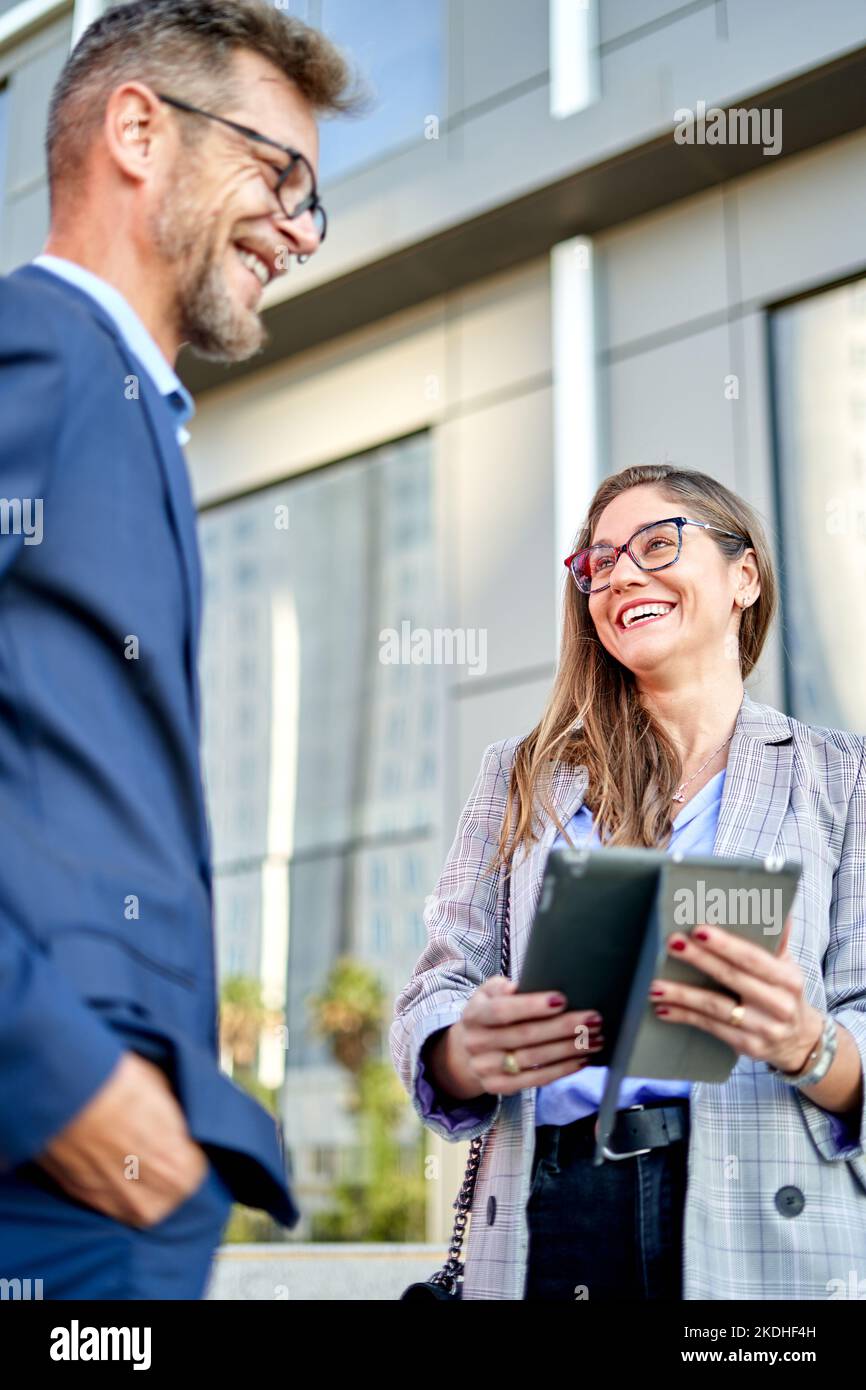 Woman coworkers hi-res stock photography and images - Alamy