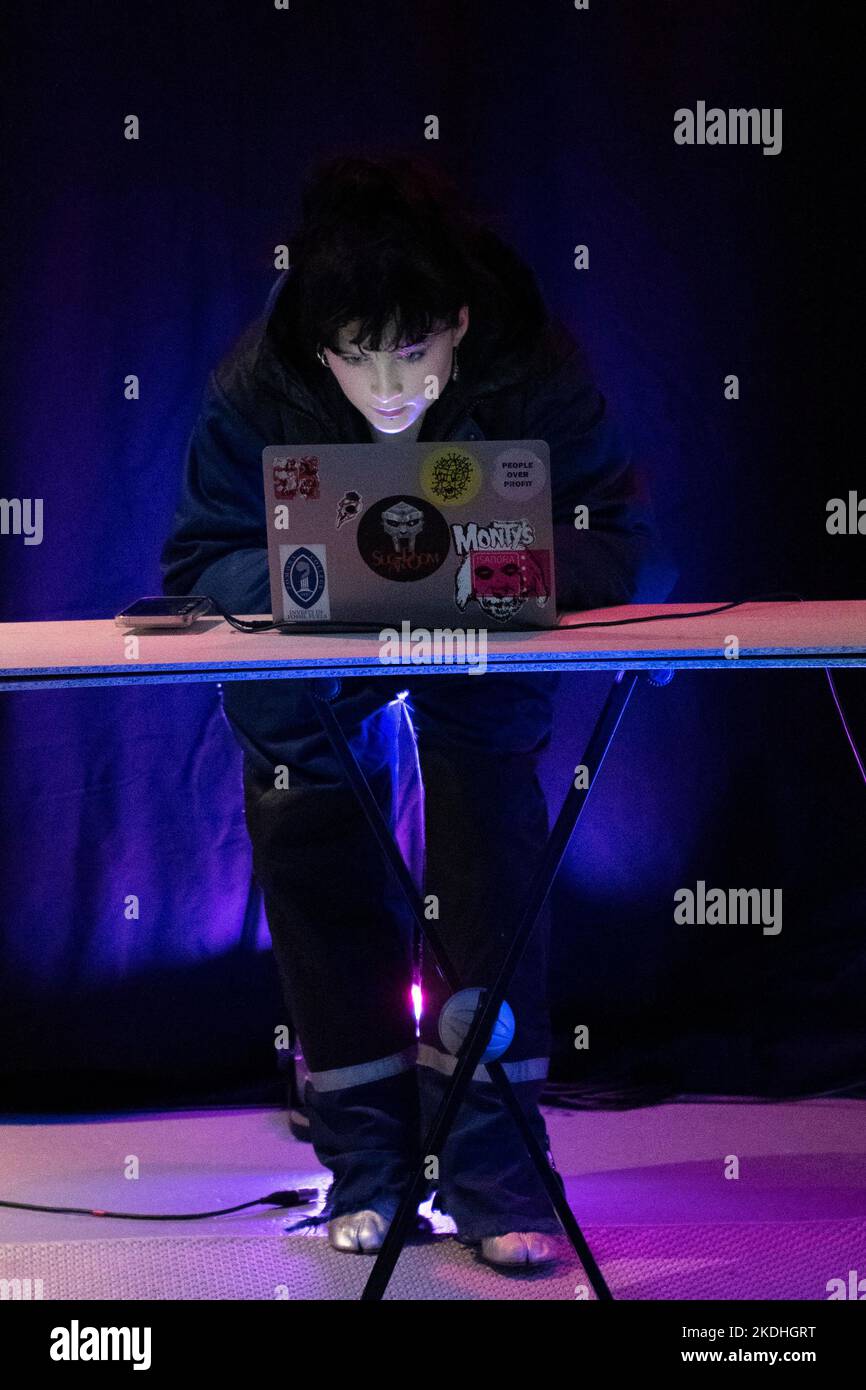 Bjork's daughter Ísadóra Bjarkardóttir is spotted at Smekkleysa record ...