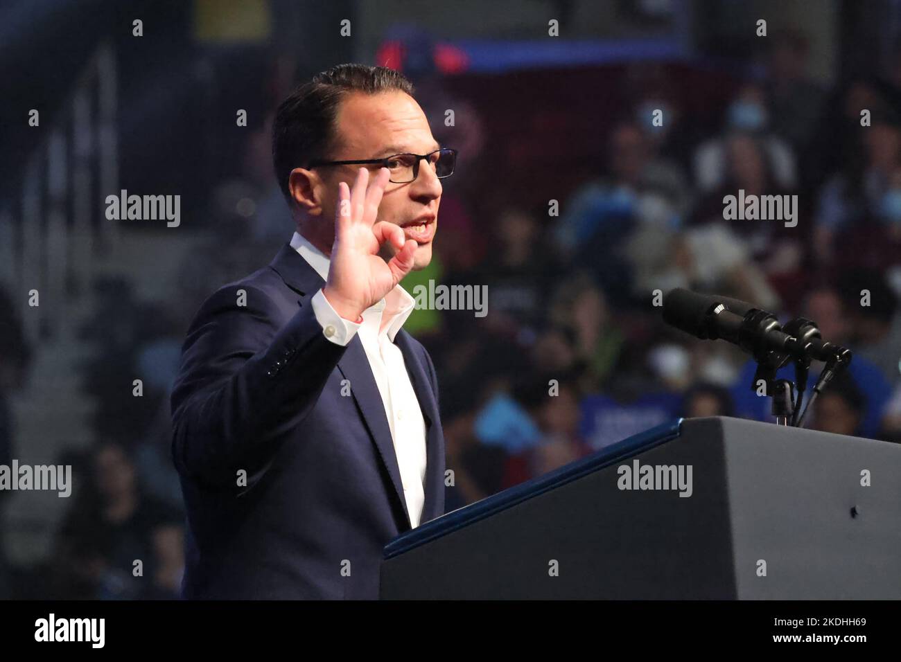Rally for the Democratic National Committee, gubernatorial candidate ...