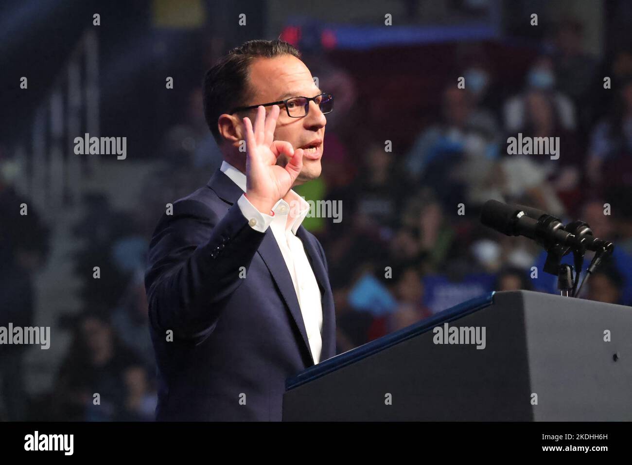 Rally for the Democratic National Committee, gubernatorial candidate ...