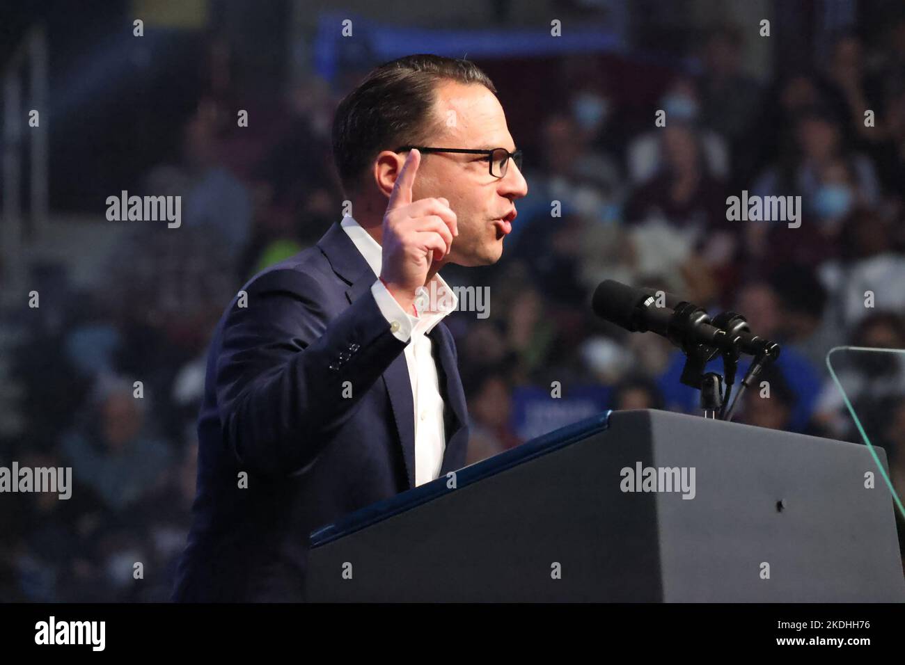 Rally for the Democratic National Committee, gubernatorial candidate ...