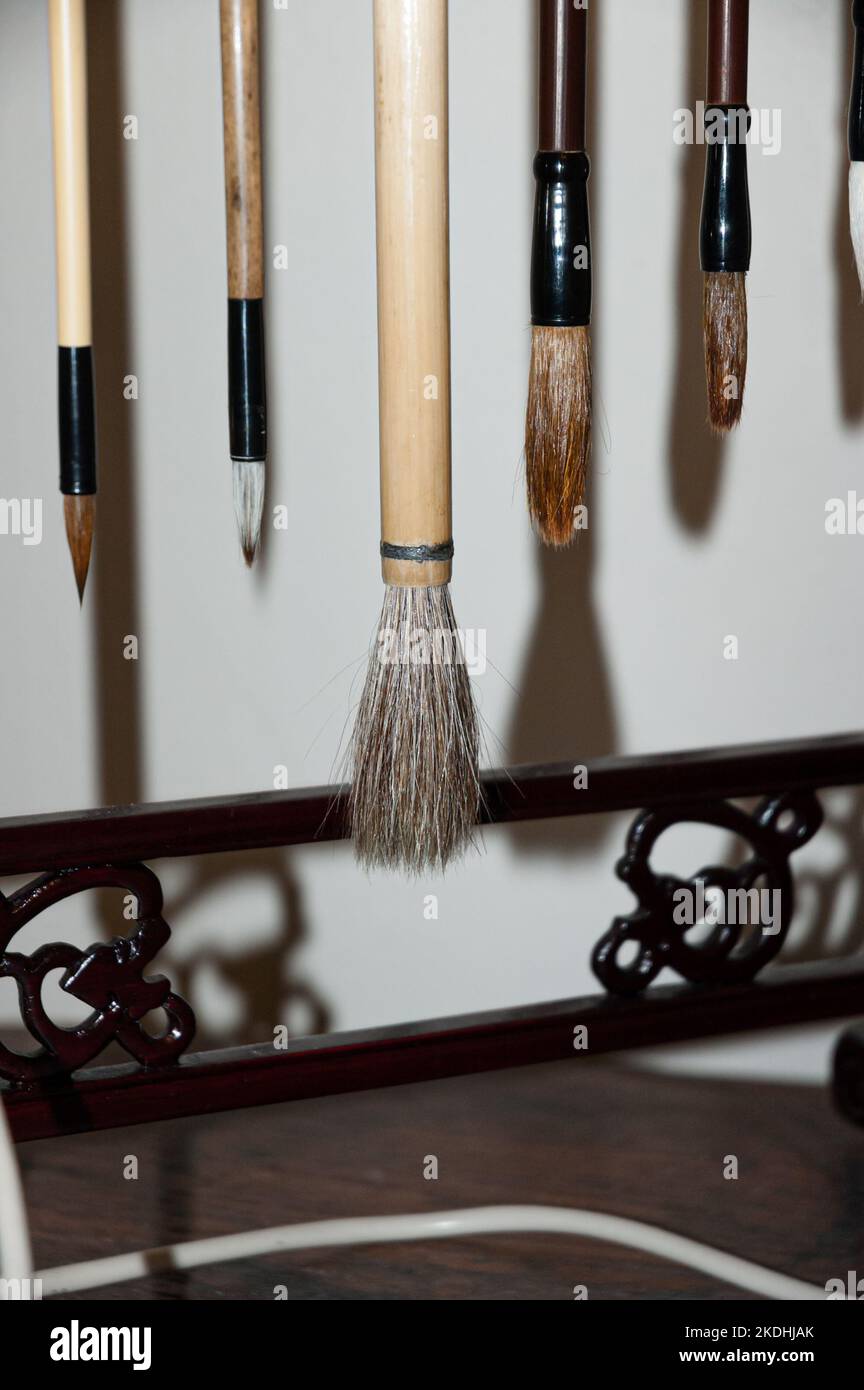 Chinese brushes on brush rack hi-res stock photography and images - Alamy