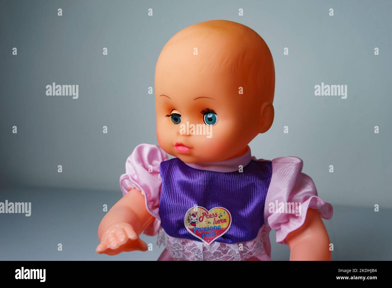 Head and shoulders of plastic doll hi-res stock photography and images ...