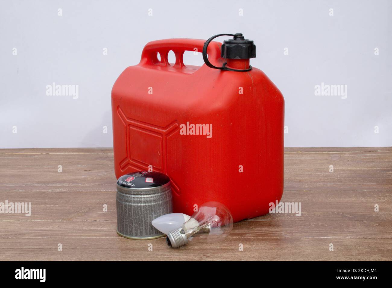 Speculation tank hi-res stock photography and images - Alamy