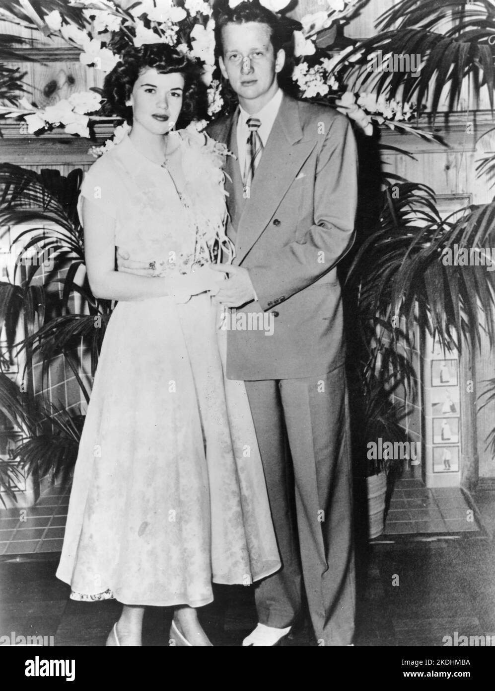 Teen actress 1950s hi-res stock photography and images - Alamy