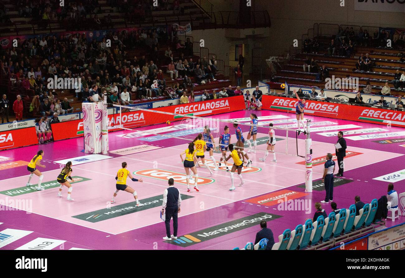 Pala Igor Gorgonzola, Novara, Italy, November 06, 2022, Squad on the ...