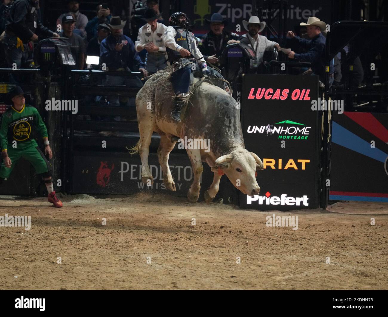 LAS VEGAS, NV - NOVEMBER 6: Chase Outlaw takes his best shot at an :08 ...