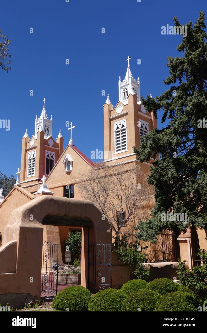 Albuquerque historic old town building hi-res stock photography and images - Alamy