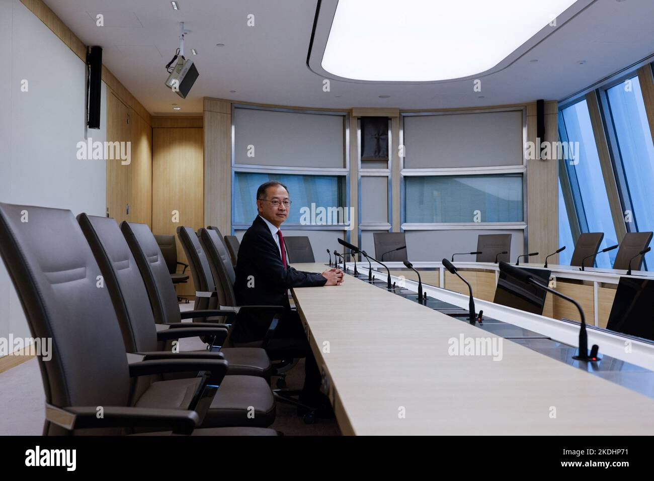 Wai man hi-res stock photography and images - Alamy