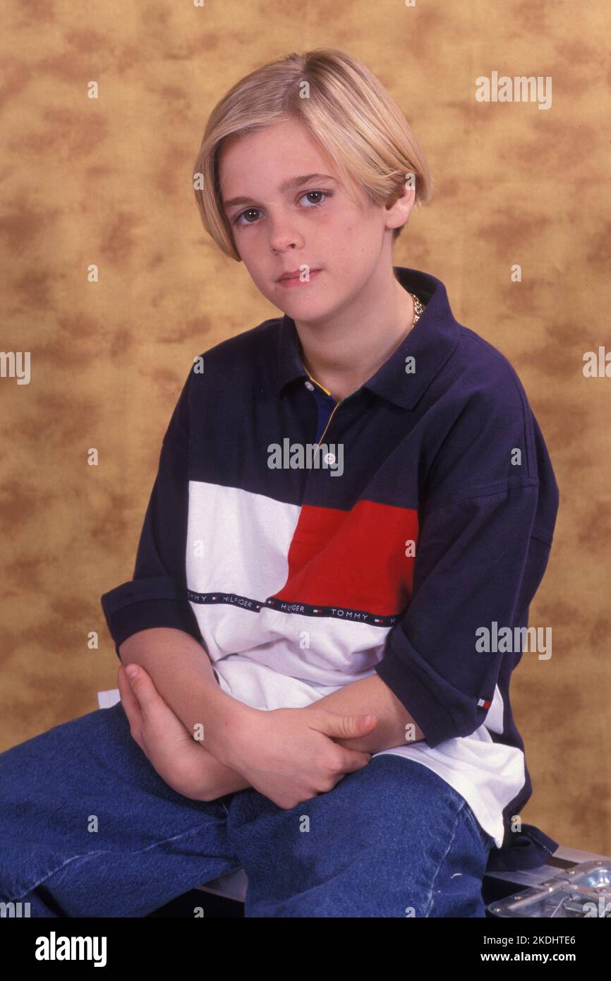 MIAMI FL - JANUARY 29: Aaron Carter poses for a portrait in studio on ...
