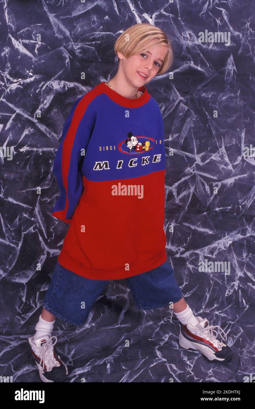 MIAMI FL - JANUARY 29: Aaron Carter poses for a portrait in studio on ...