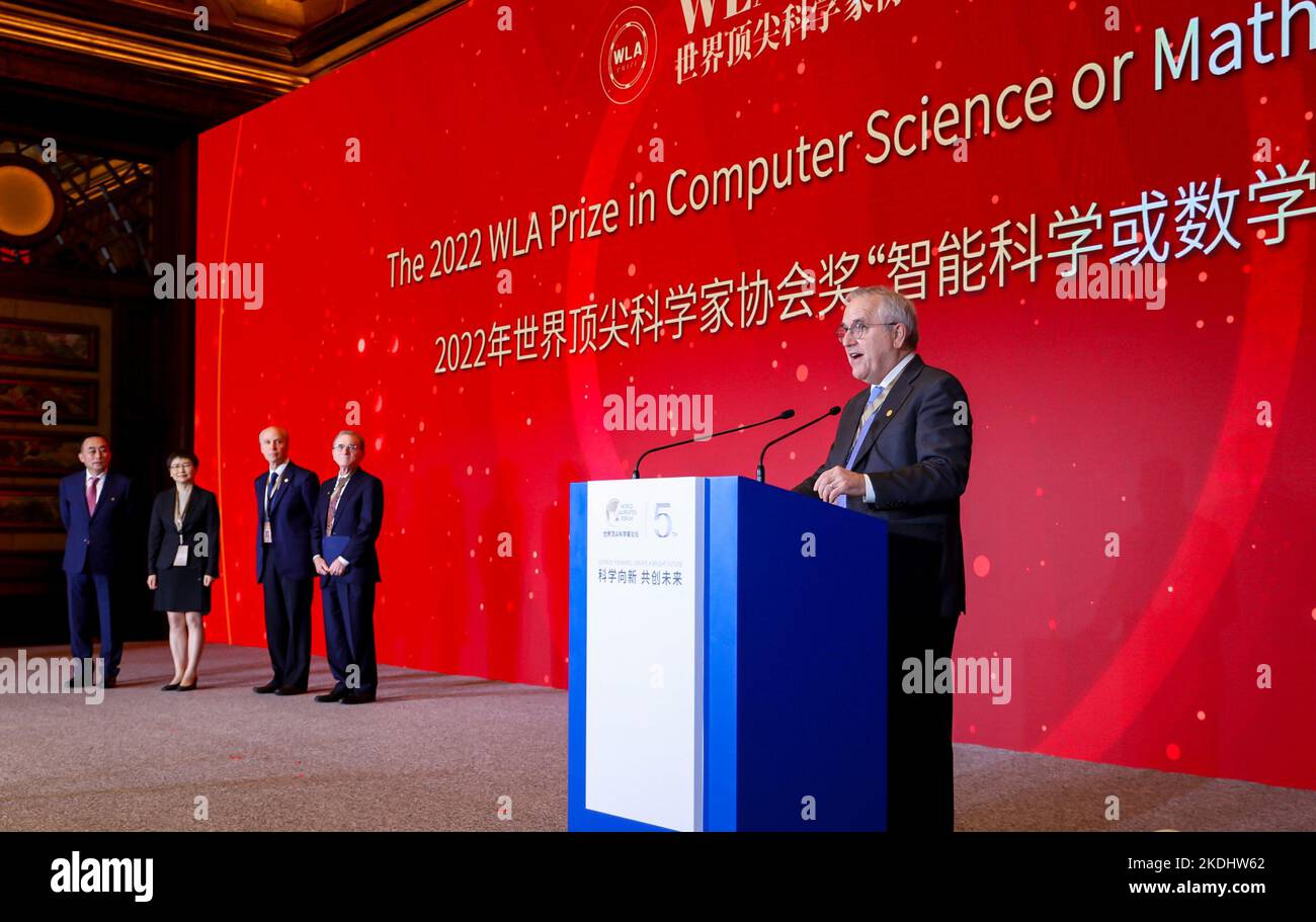American scientist china hi-res stock photography and images - Alamy