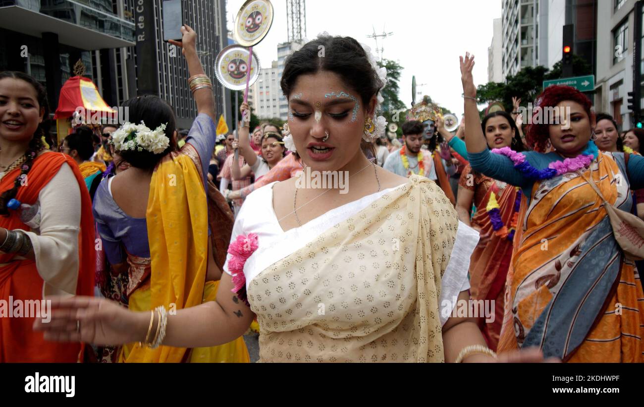 It happened this Sunday afternoon in SP or Festival da Índia Ratha ...