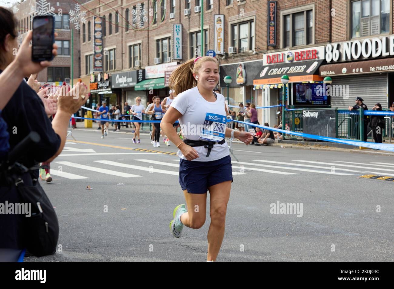 Brooklyn, NY, USA. 6th Nov, 2022. The 2022 TCS New York City Marathon ...
