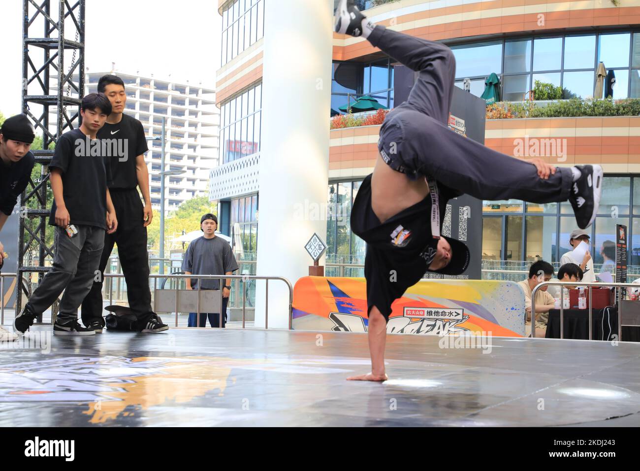 The V-Break Dance Battle (VBD) International Hip Hop Dance Competition ...