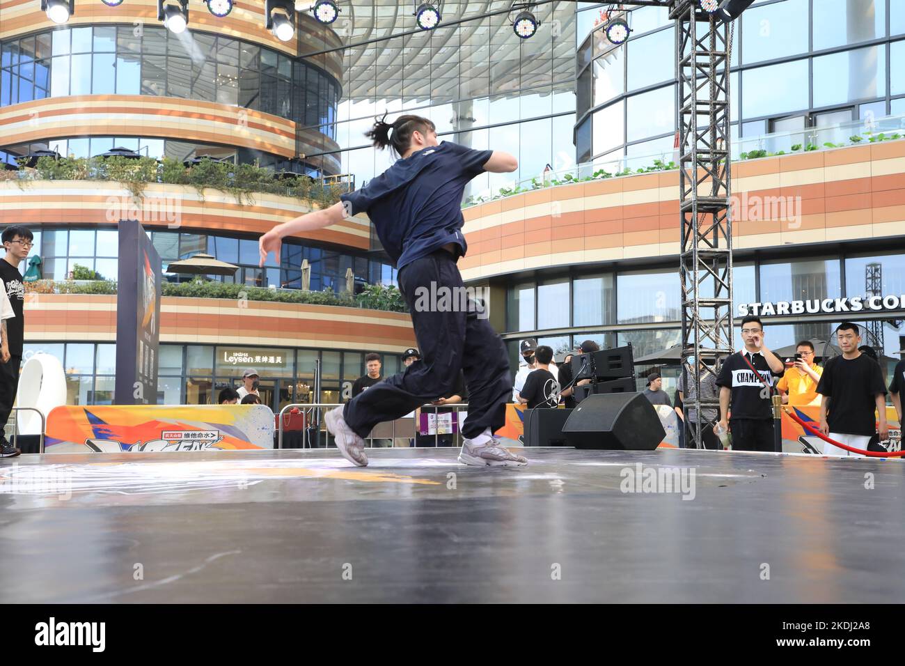 The V-Break Dance Battle (VBD) International Hip Hop Dance Competition ...