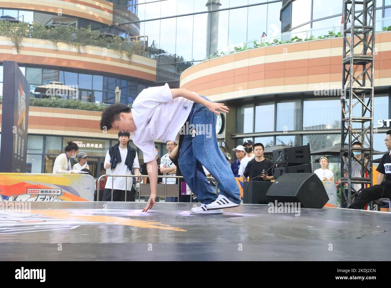 The V-Break Dance Battle (VBD) International Hip Hop Dance Competition ...