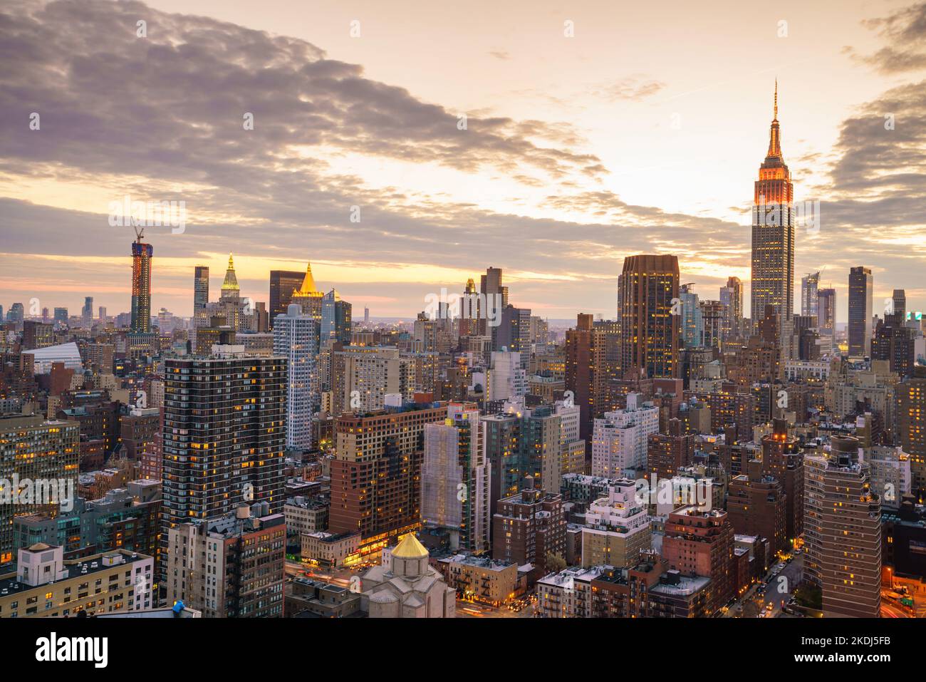 New York City midtown skyline at sunset Stock Photo - Alamy