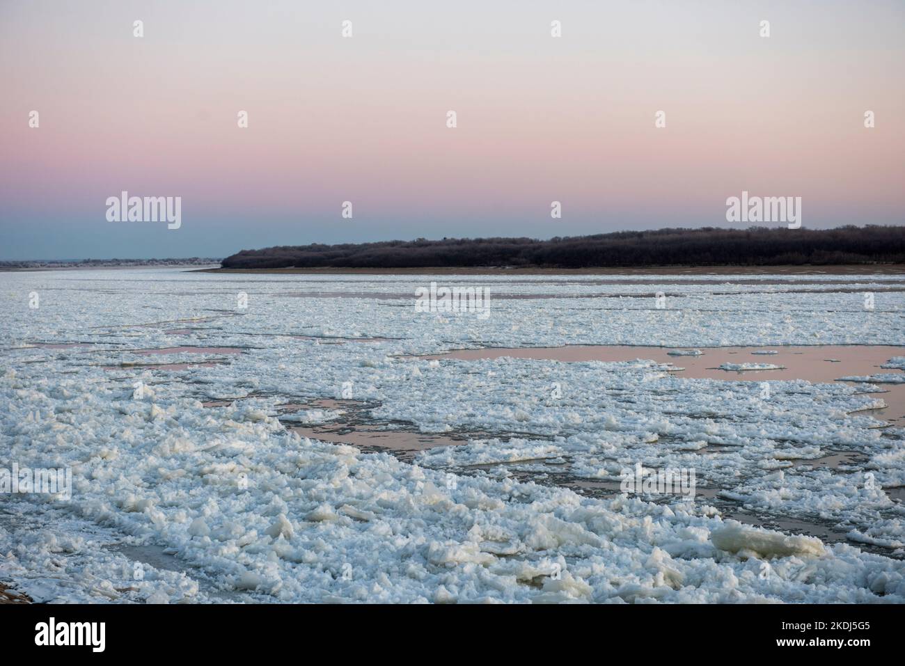 HEILONGJIANG, CHINA - NOVEMBER 7, 2022 - Photo taken on Nov 7, 2022 ...