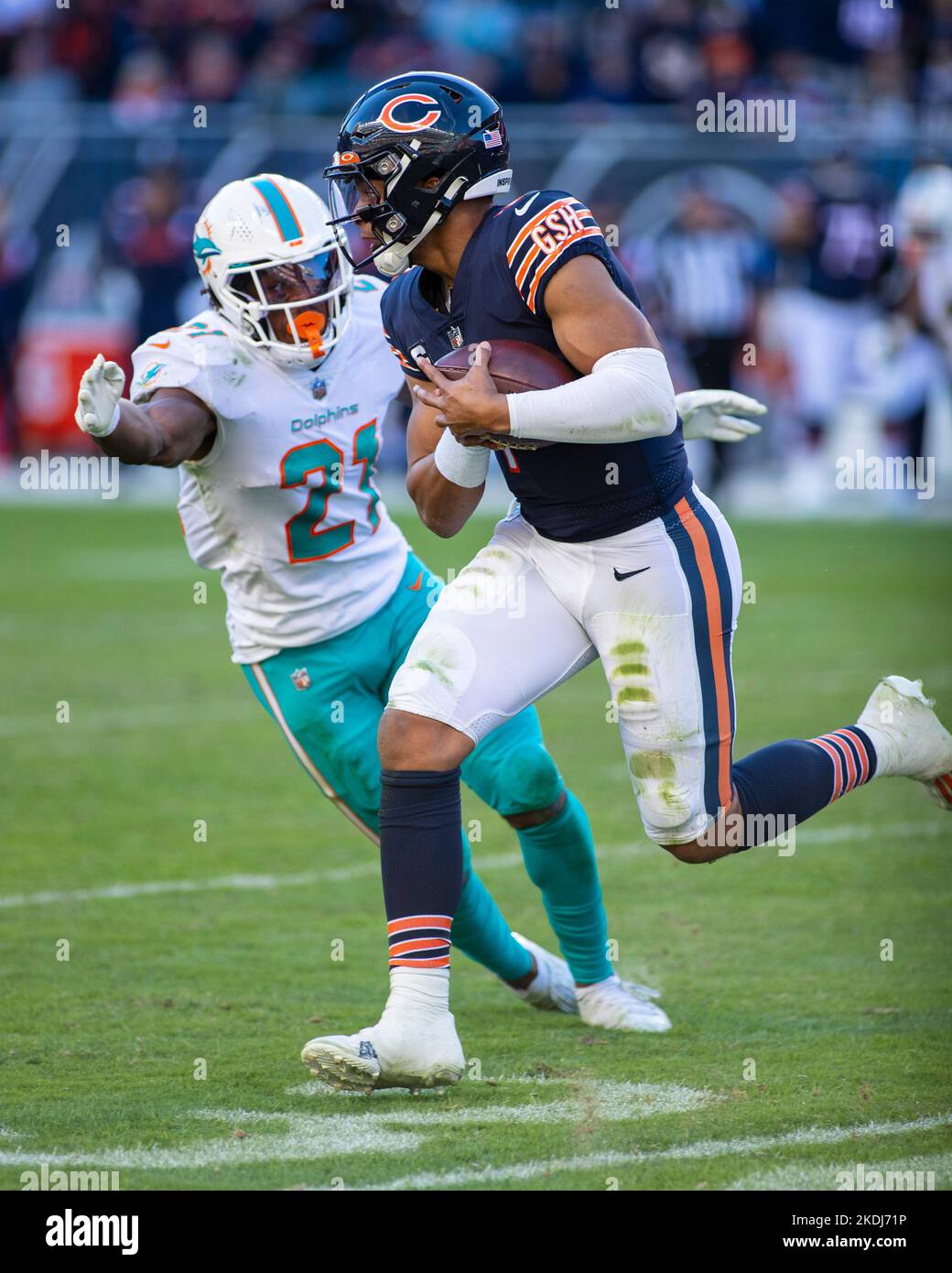 Justin rowe hi-res stock photography and images - Alamy