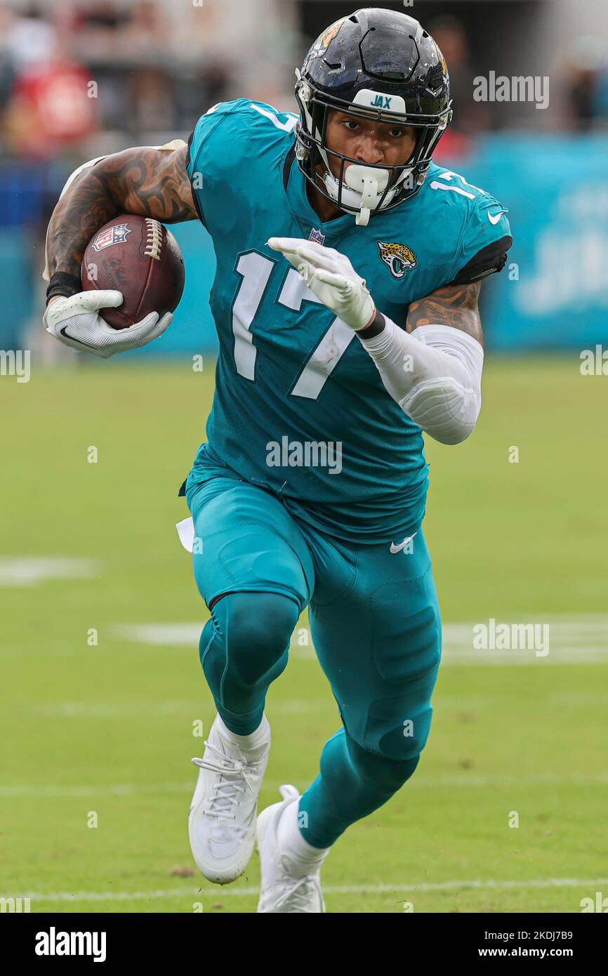 Saturday, November 6, 2022; Jacksonville, FL USA; Jacksonville Jaguars ...