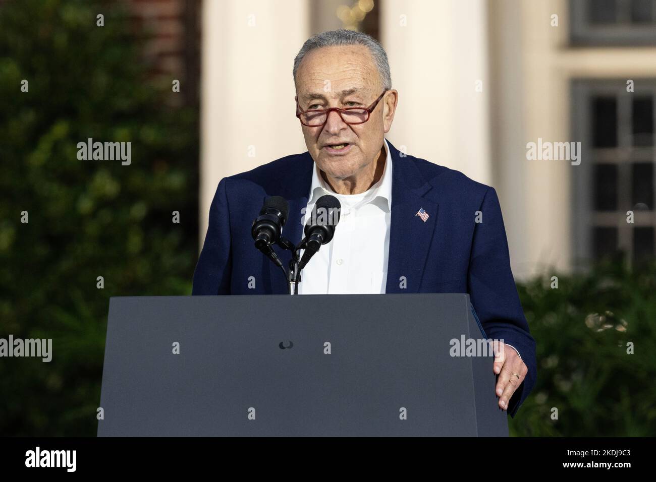 Senator Charles Schumer speaks during campaign stop for Governor Kathy ...