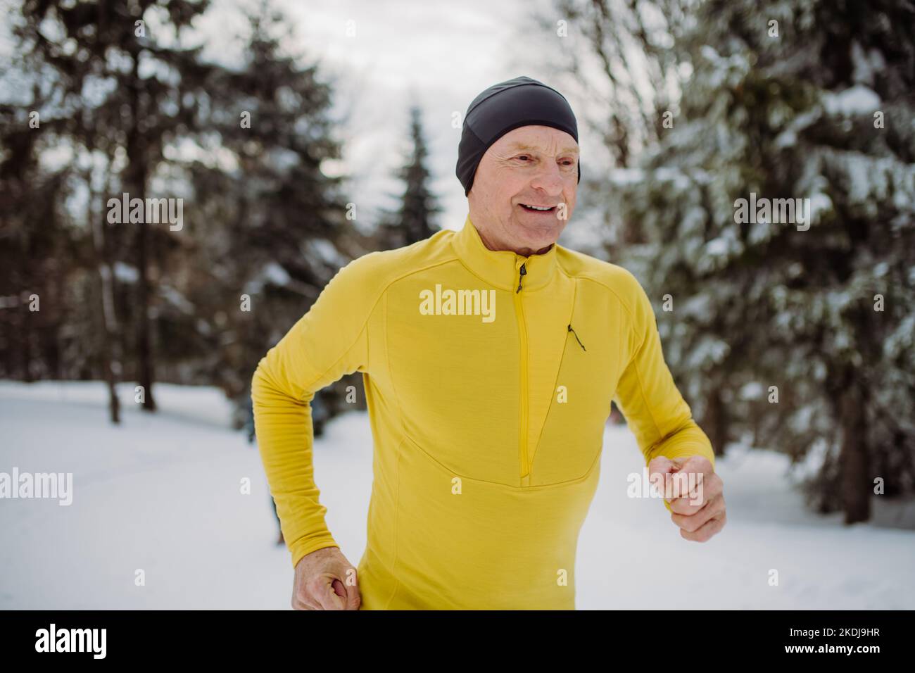 Man running alone in forest hi-res stock photography and images - Alamy