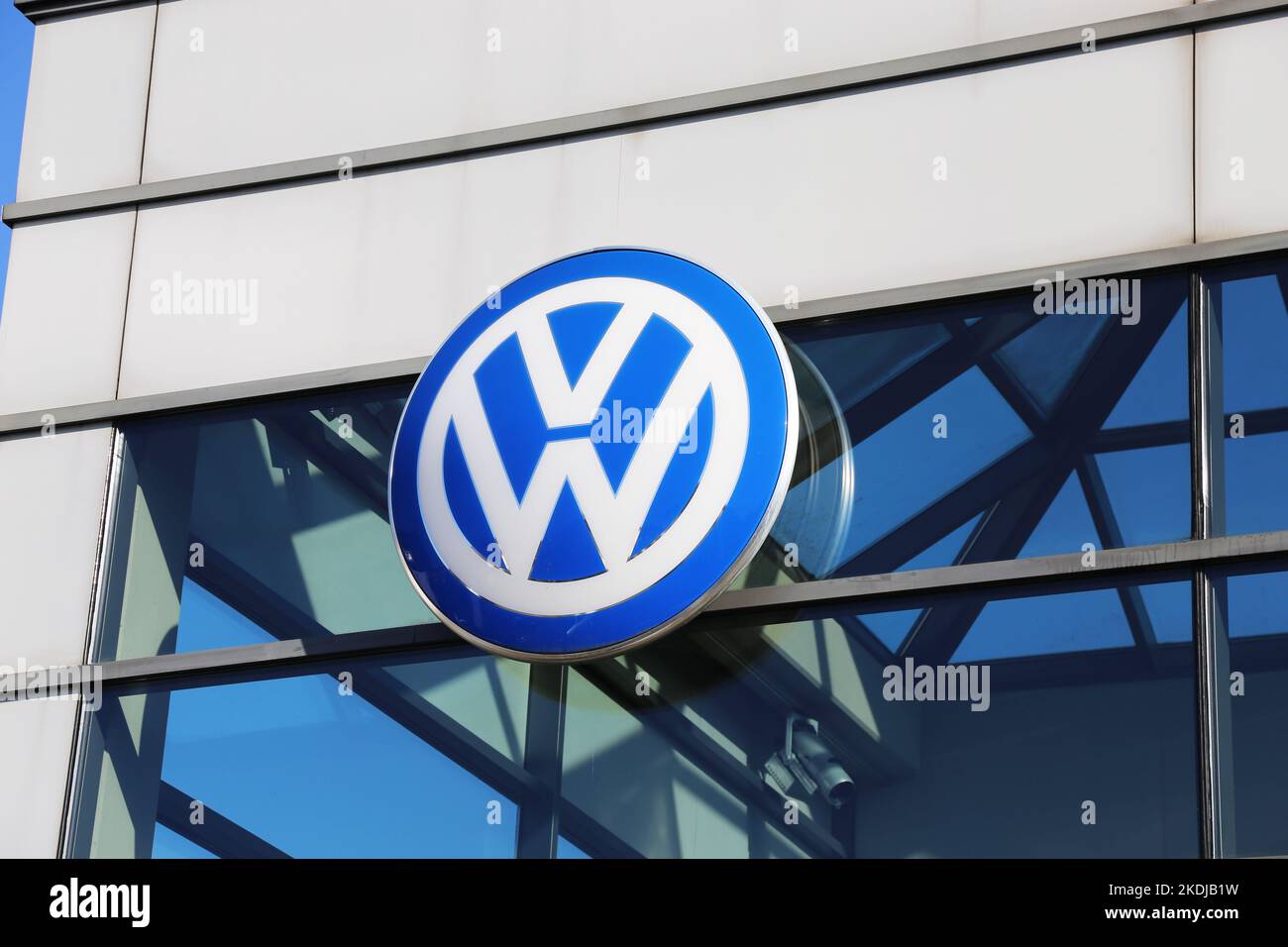Vw close up logo hi-res stock photography and images - Alamy