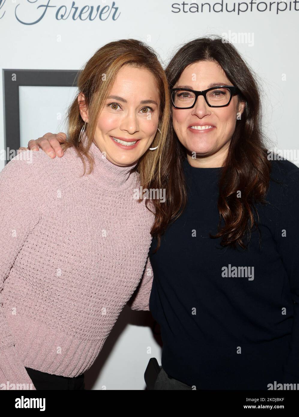 Los Angeles, California, USA. 6th Nov, 2022. Jacqueline Pinol, Rebecca ...
