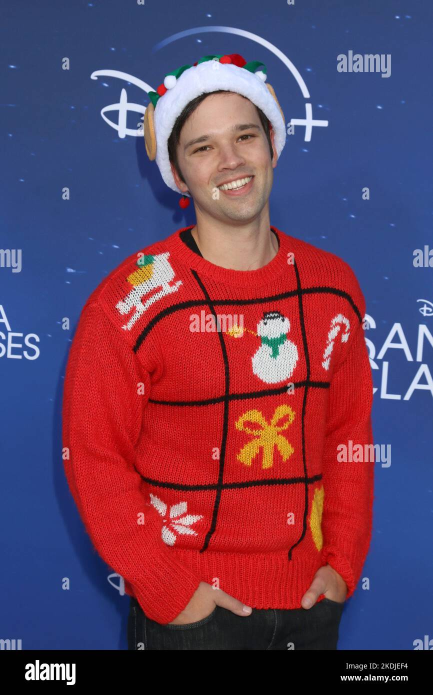 LOS ANGELES - NOV 6: Nathan Kress at The Santa Clauses Premiere ...