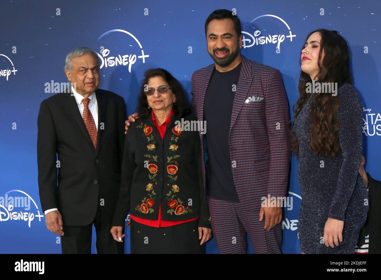 LOS ANGELES - NOV 6: Suresh Modi, Asmita Modi, Kal Penn, Guest at The ...