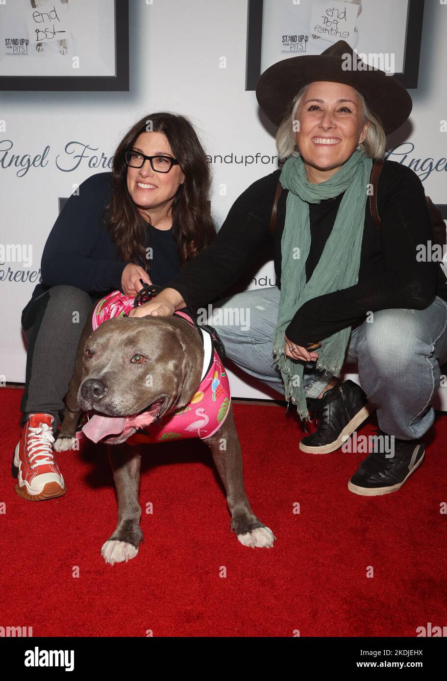 6 November 2022 -Los Angeles, California - Ricki Lake, Rebecca Corry ...