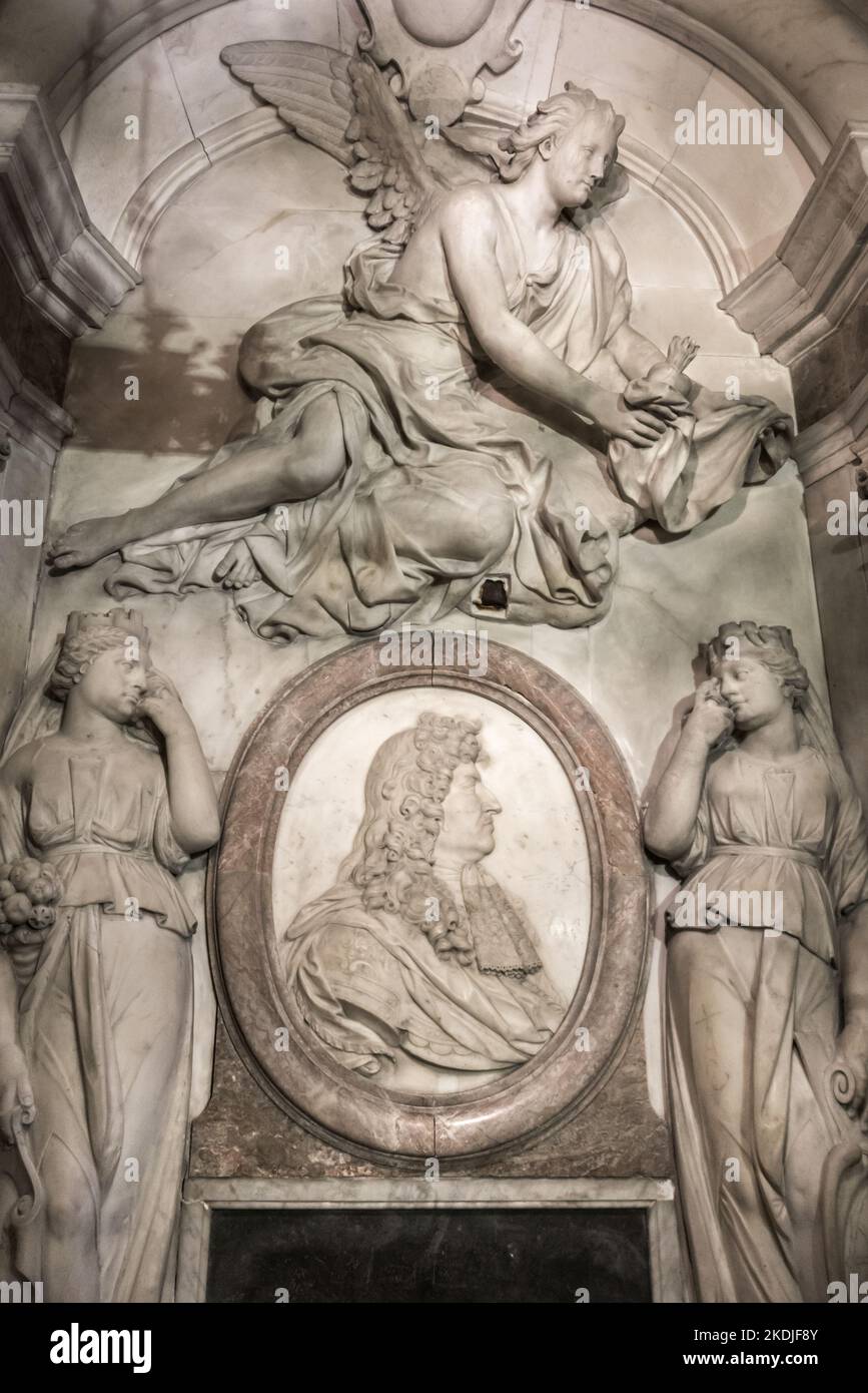 Tomb of King Henry IV, in Basilica of Saint-Denis, Paris Stock Photo ...