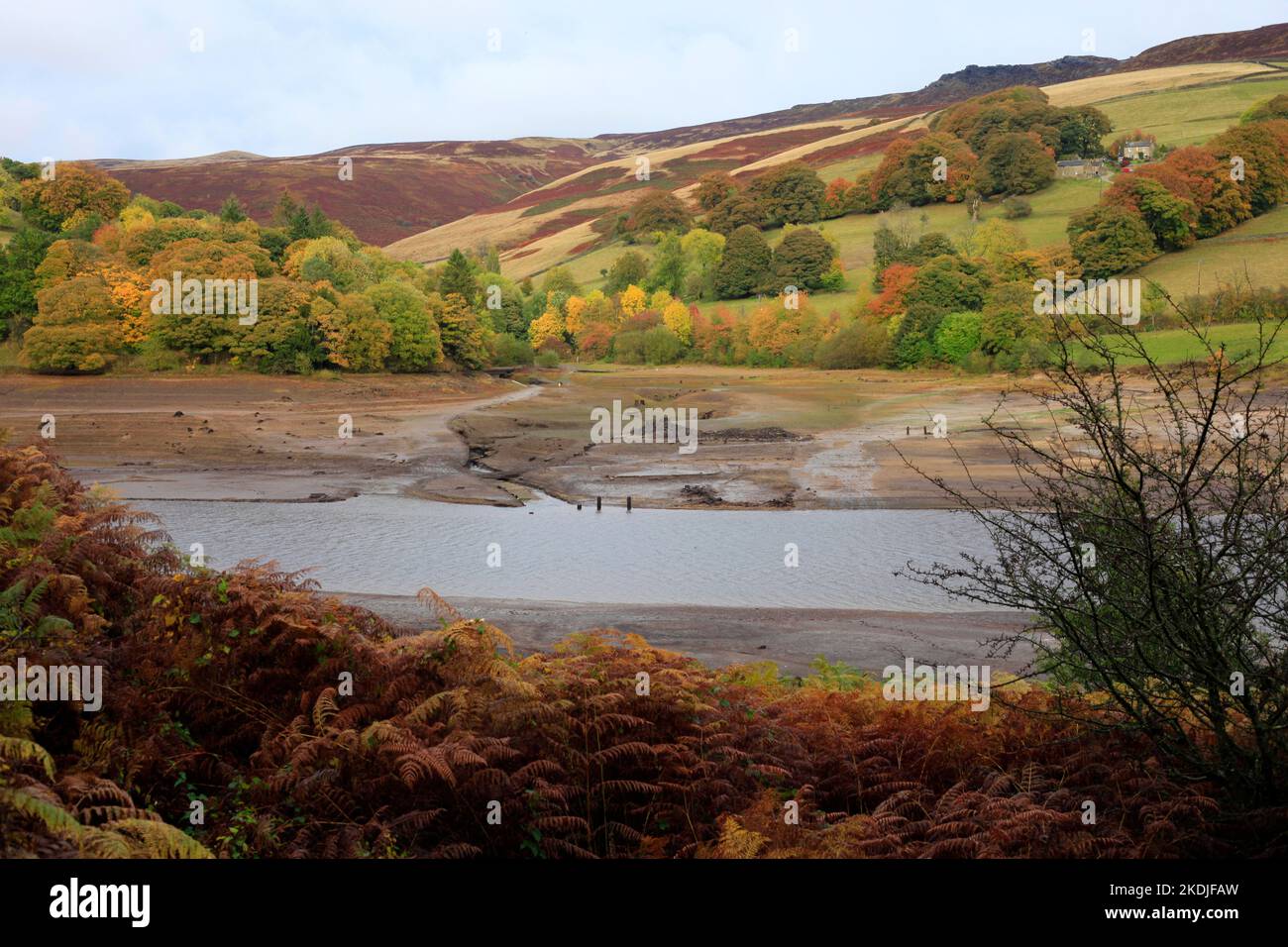 Low water levels at Ladybower Reservoir Derbyshire UK reveals ruins of ...
