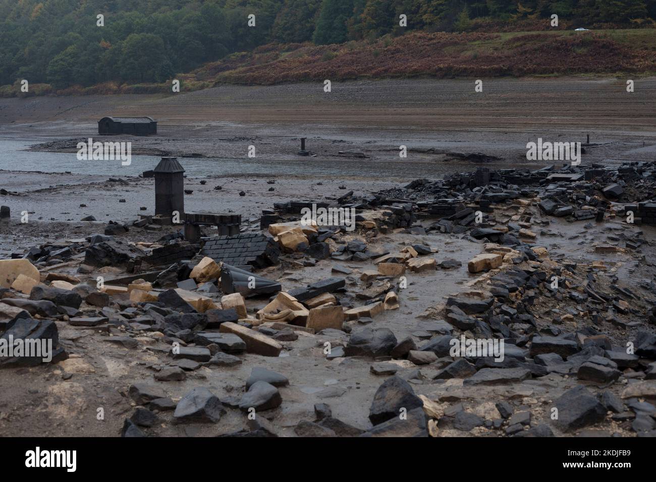 Low water levels at Ladybower Reservoir Derbyshire UK reveals ruins of ...