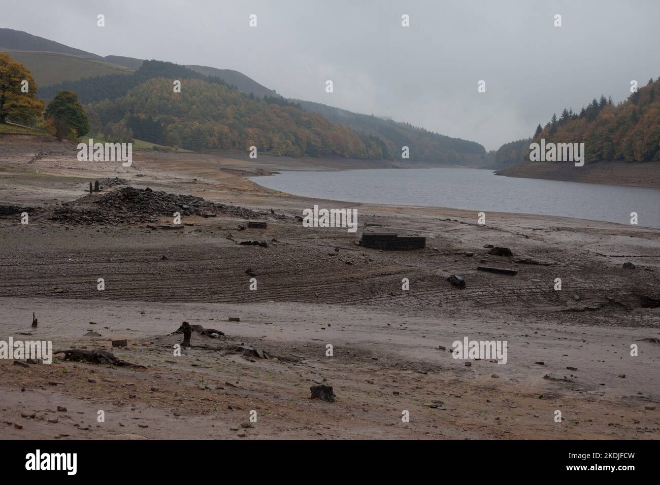 Low water levels at Ladybower Reservoir Derbyshire UK reveals ruins of ...