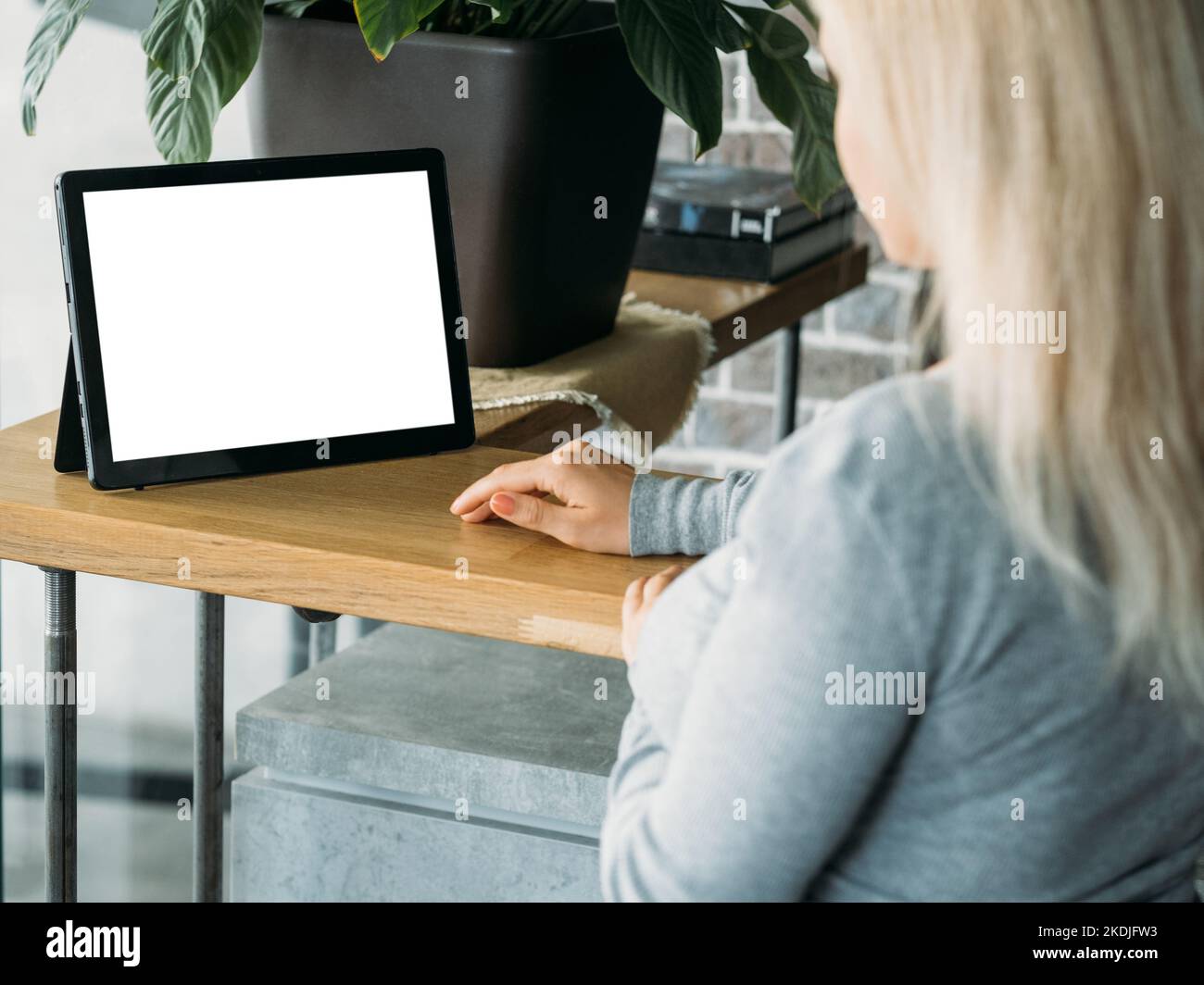 computer mockup online technology advertising Stock Photo - Alamy