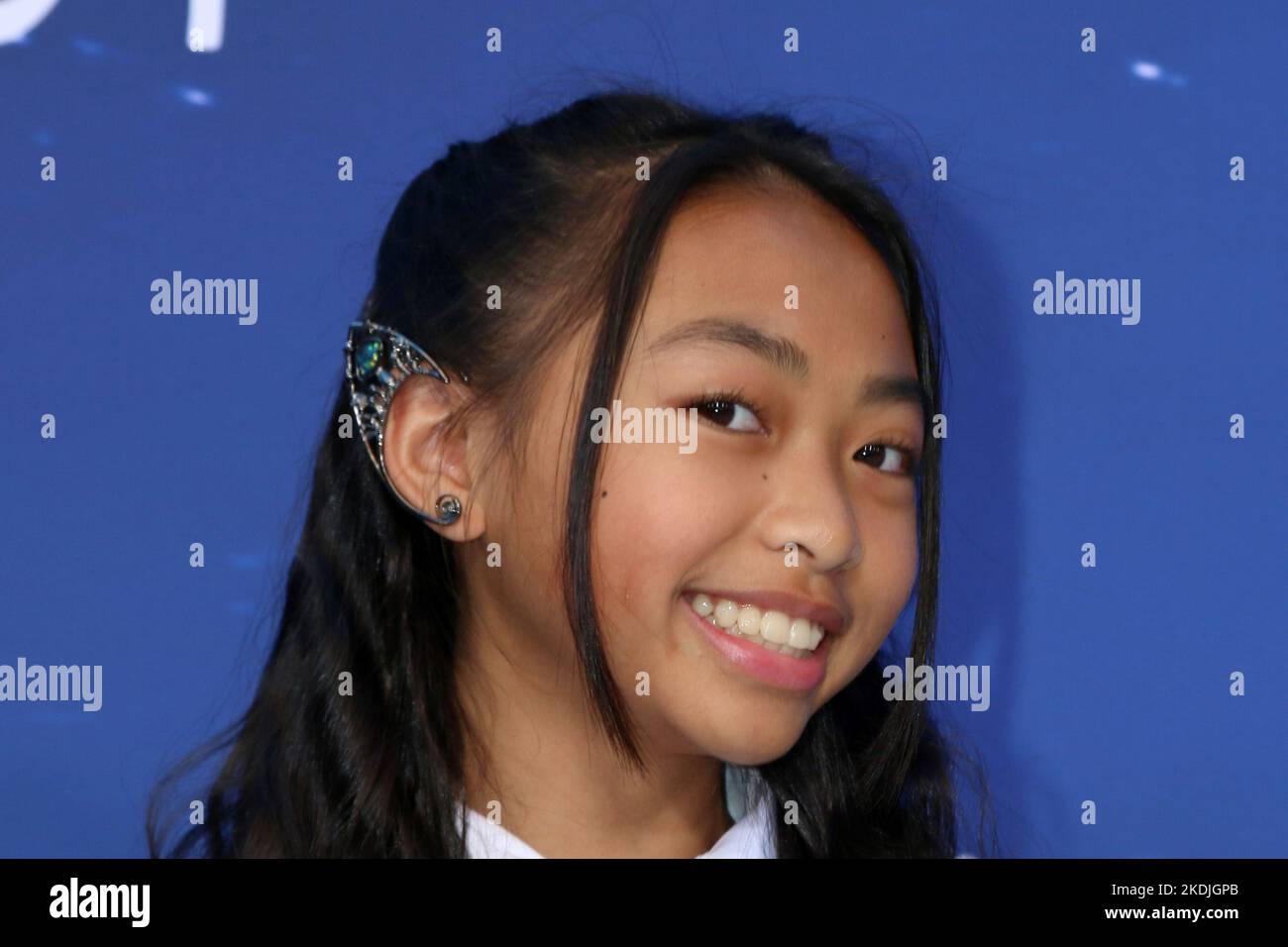 November 6, 2022, Burbank, CA, USA: LOS ANGELES - NOV 6: Mia Lynn Bangunan at The Santa Clauses ...