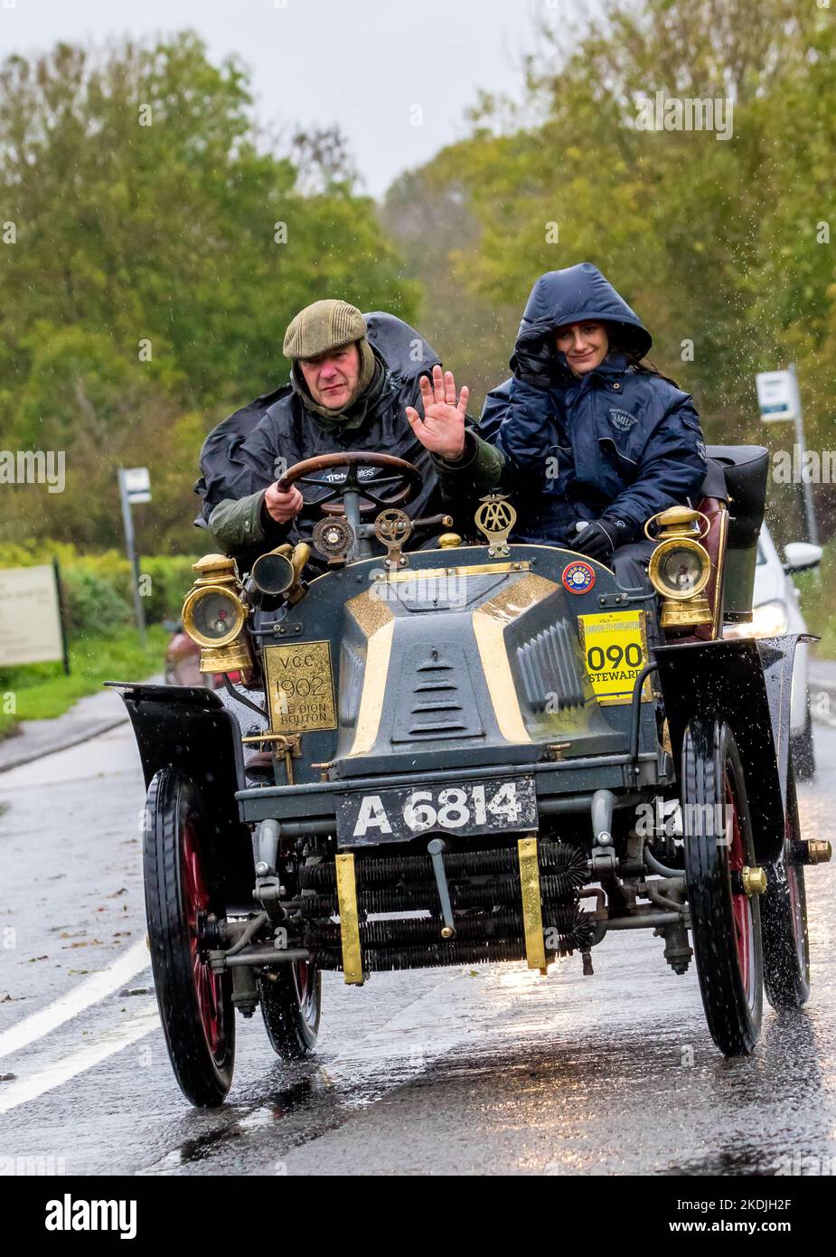 Over 300 vehicles, all built before 1905 take part in the Worlds ...