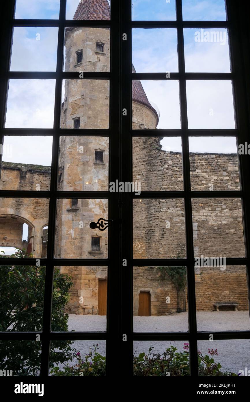 Chateauneuf castle, Châteauneuf-en-Auxois, Cote d'or, Bourgogne, France ...