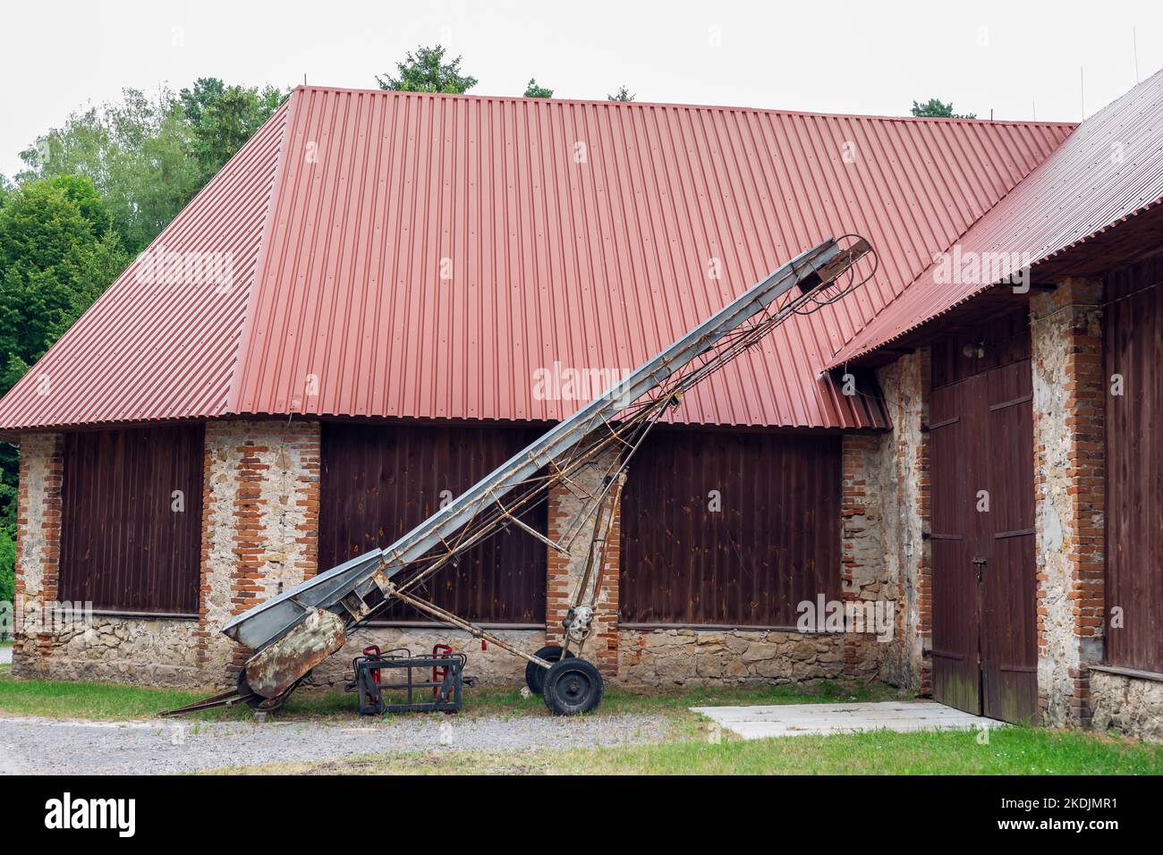 Old polish barn hi-res stock photography and images - Alamy