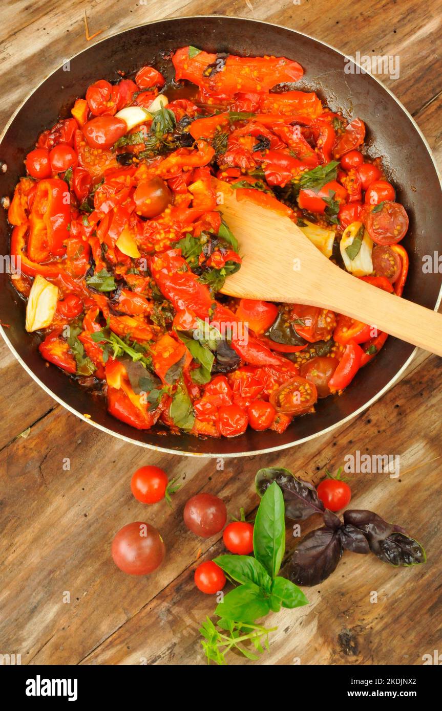 Pan-fried tomatoes (Solanum lycopersicum) from the garden, 3 varieties ...