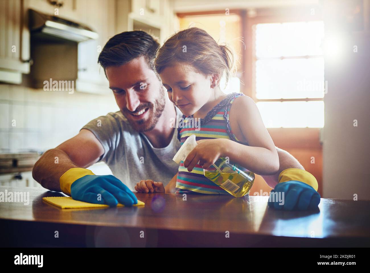 Father daughter cleaning hi-res stock photography and images - Alamy