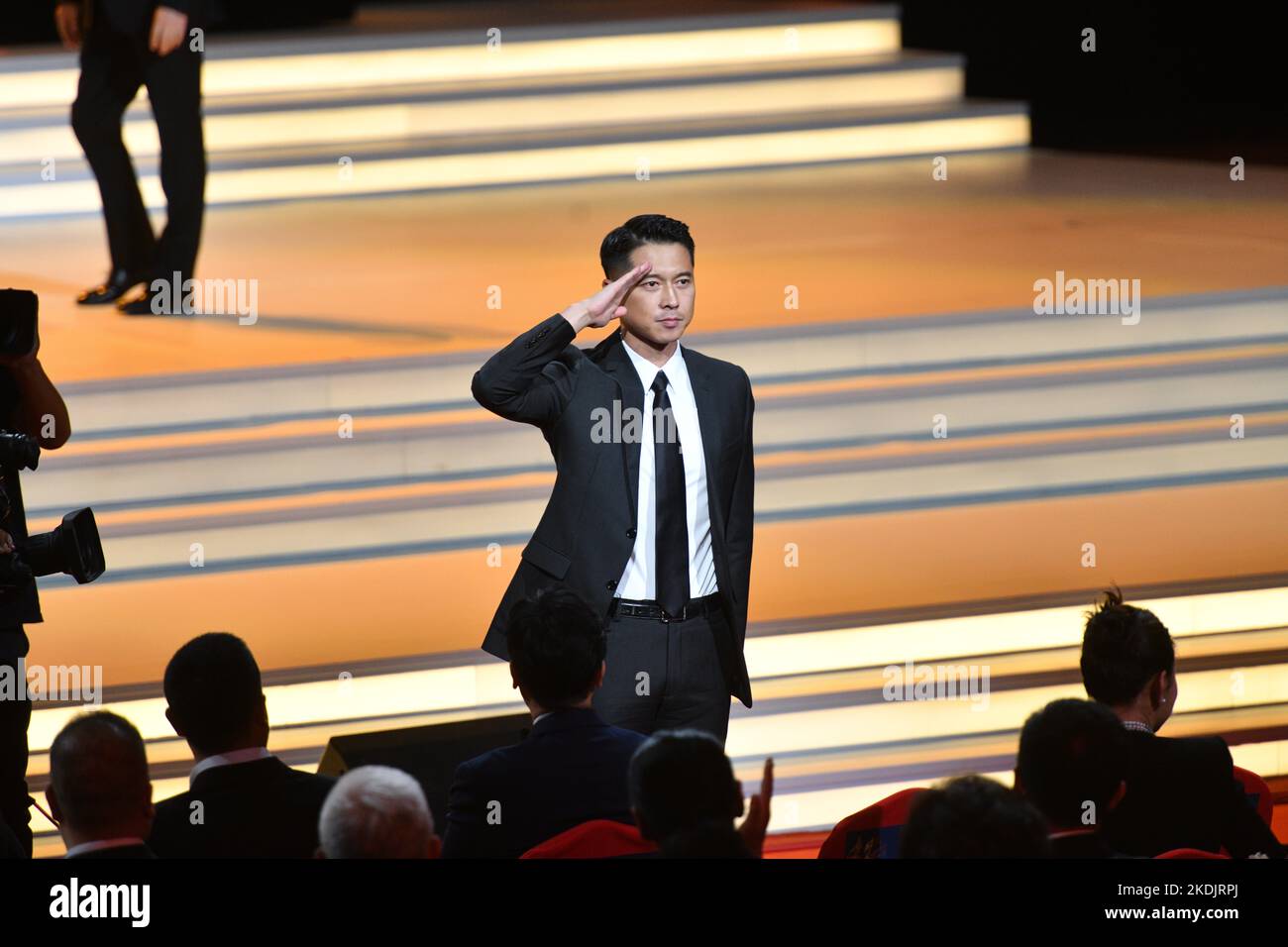 Chinese actor Wang Lei won the 33rd Feitian Award for Outstanding Actor ...