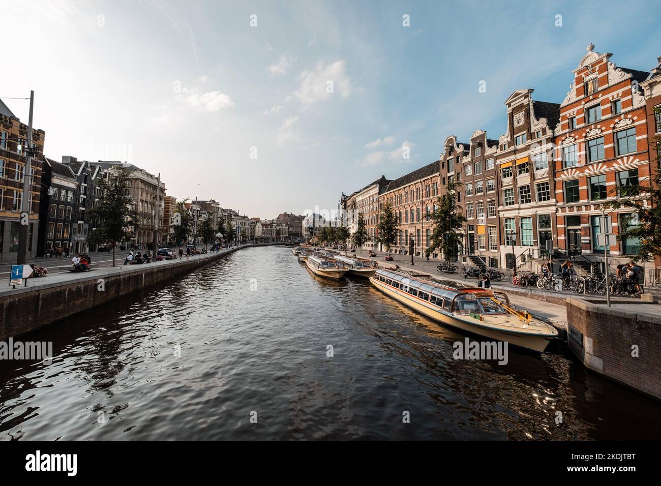 Sunset amsterdam boat tour hi-res stock photography and images - Alamy