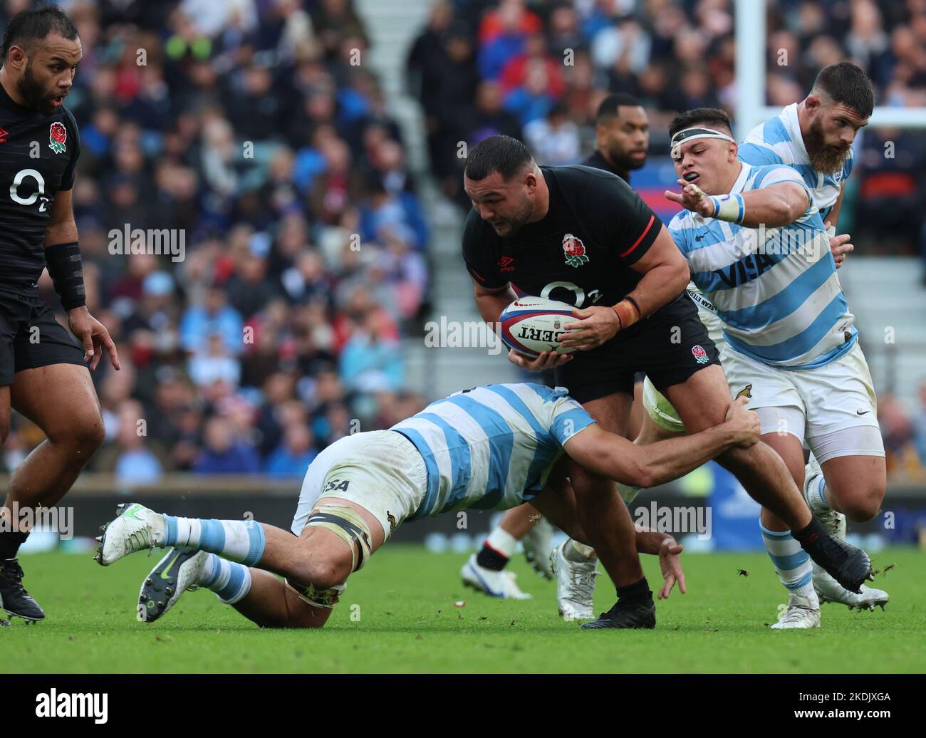 London ENGLAND - November 06: L-R England's Ellis Genge and Argentina's ...