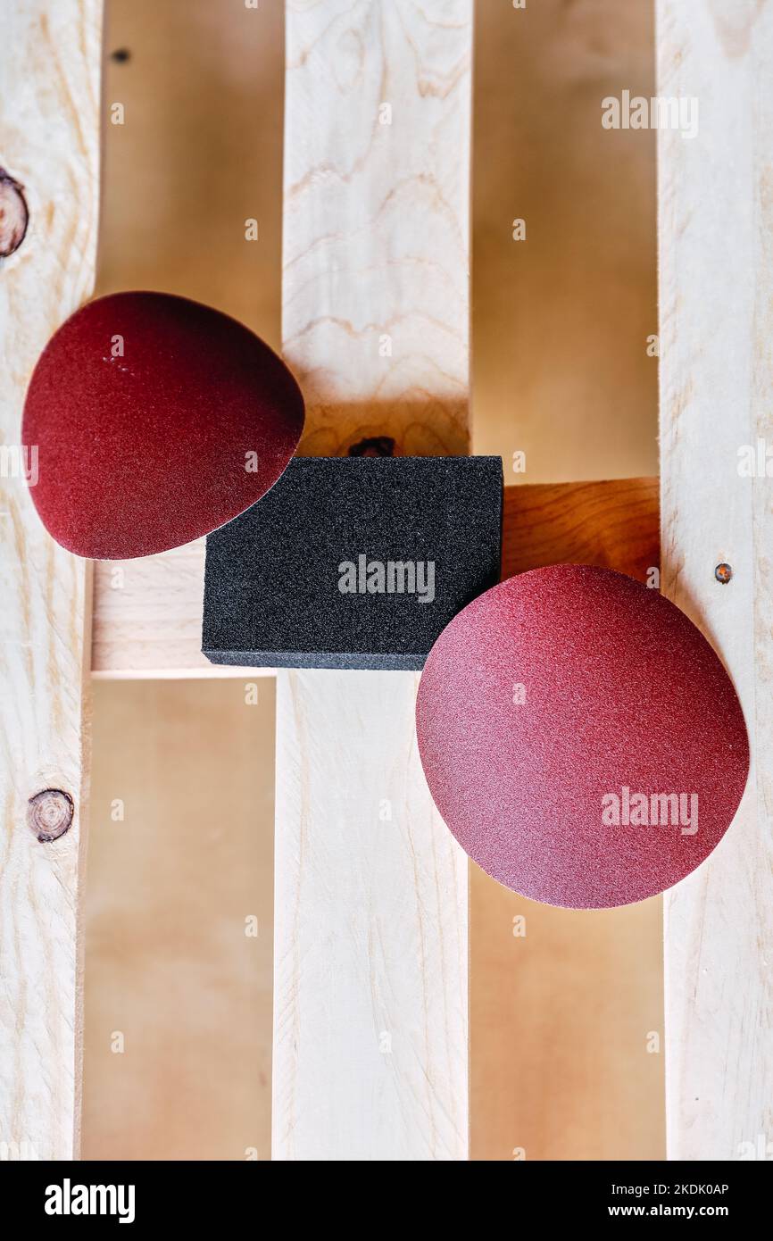 garnet sanding discs on a pallet for repairing Stock Photo - Alamy