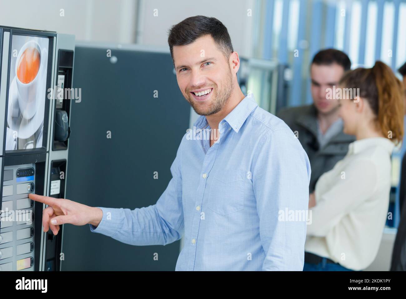 Vending machine at university hi-res stock photography and images - Alamy